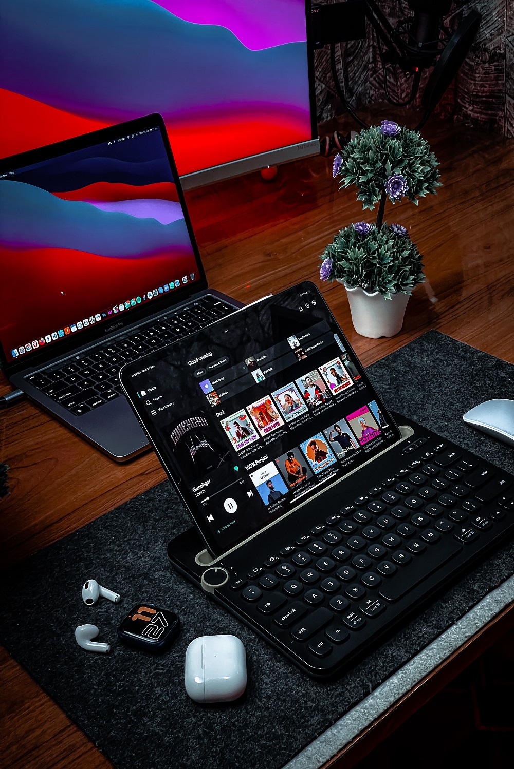 Laptop Logistics Services - Remaak Logistics